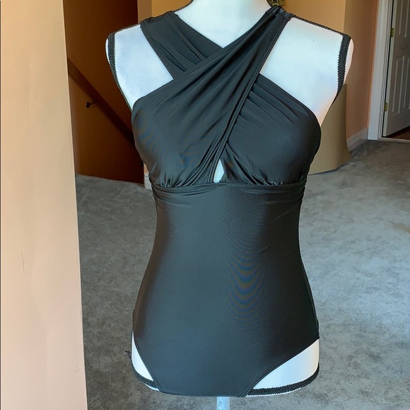 Lapaya | Swim | Brand New Lapaya Womens Front Criss Cross Suit | Poshmark